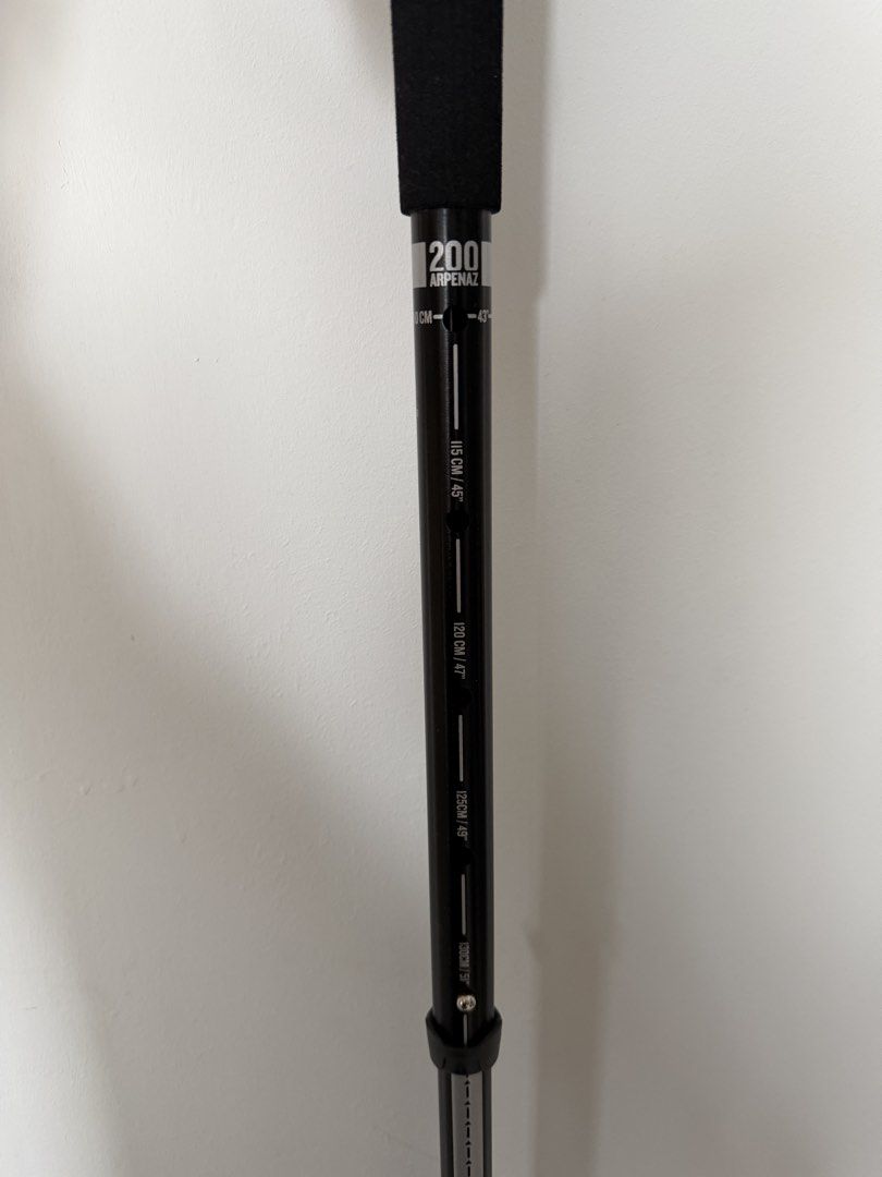 Quechua Arpenaz 200 Trekking Pole, 運動產品, 行山及露營 - Carousell