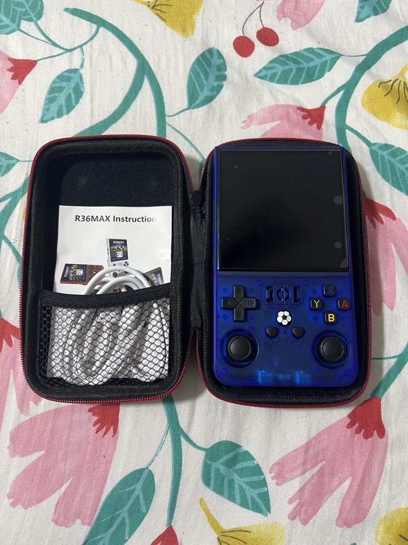 R36MAX Handheld Gaming Console with Case, Video Gaming, Video Game ...
