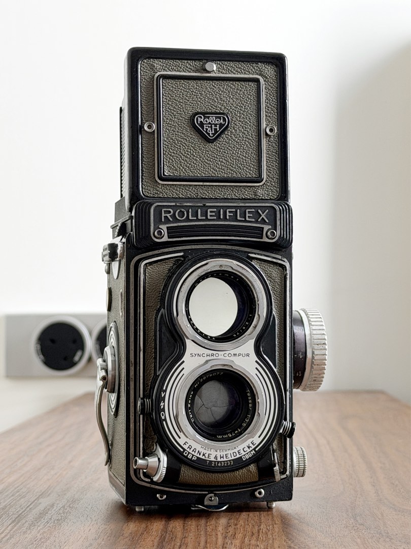 Rolleiflex T Medium Format Film Camera, Photography, Cameras on Carousell