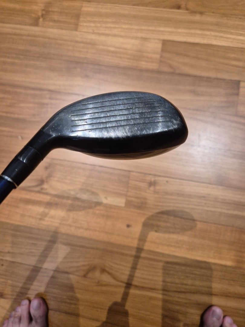Srixon ZX 4 Hybrid, Sports Equipment, Sports & Games, Golf on Carousell
