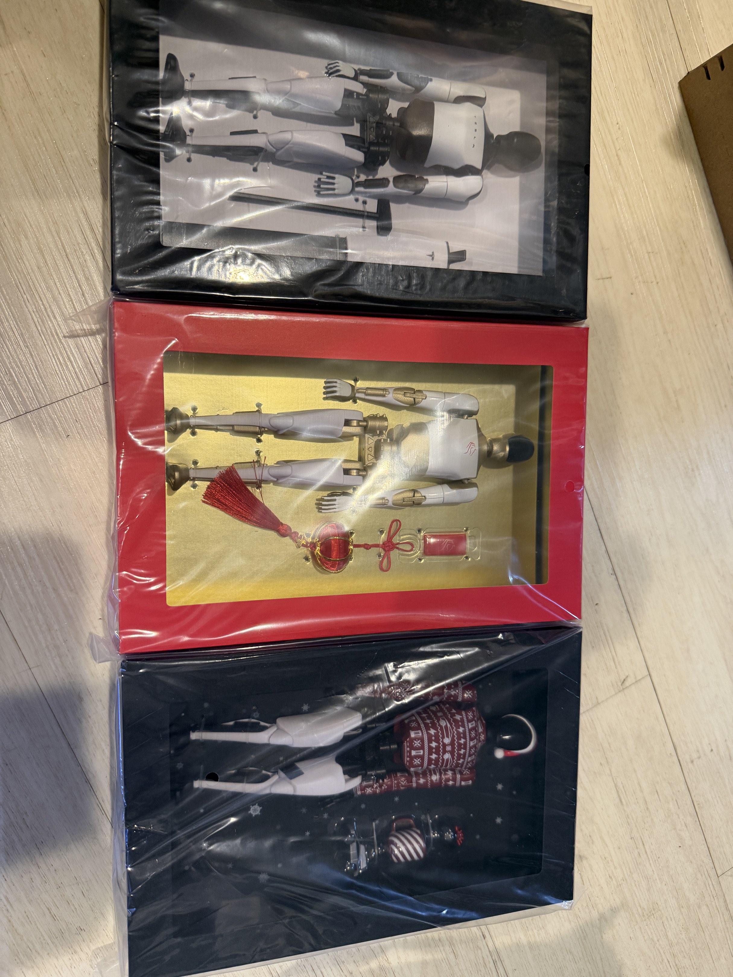 Tesla Bot Blind Box Set of 3, Hobbies & Toys, Memorabilia ...