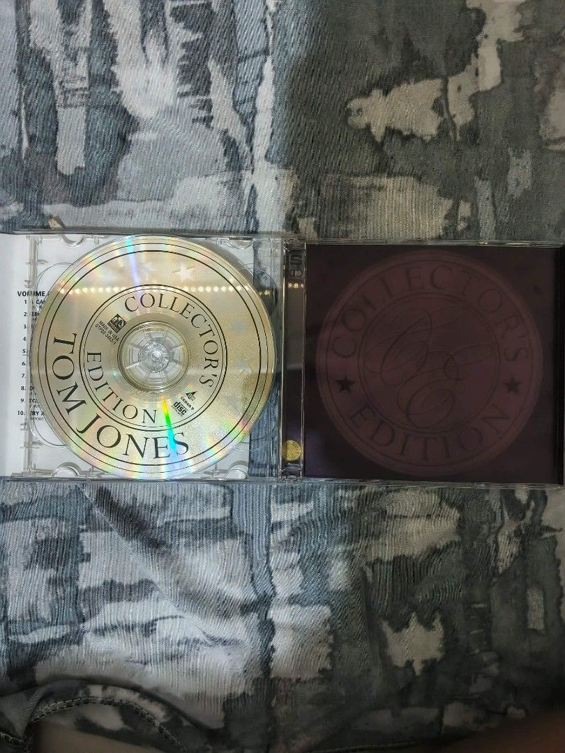 Tom Jones Collector's Edition 2 CD Set, Hobbies & Toys, Music & Media ...