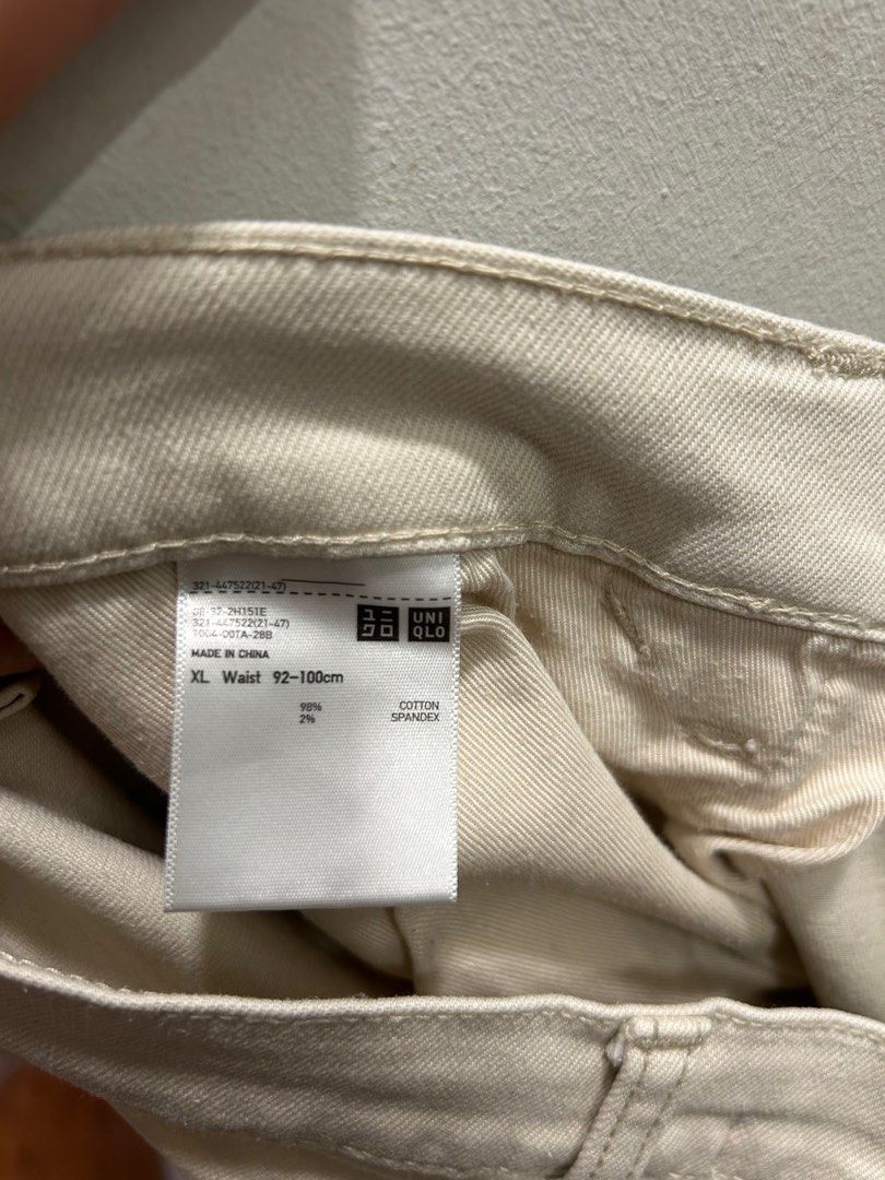 Uniqlo XL, Men's Fashion, Bottoms, Trousers on Carousell