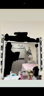 Black Round LED Light Up Vanity Mirror, Furniture & Home Living, Home ...
