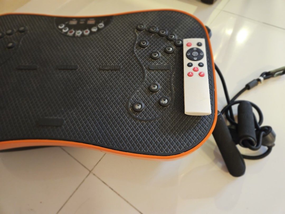 Vibration Plate with Remote, Sports Equipment, Exercise & Fitness ...