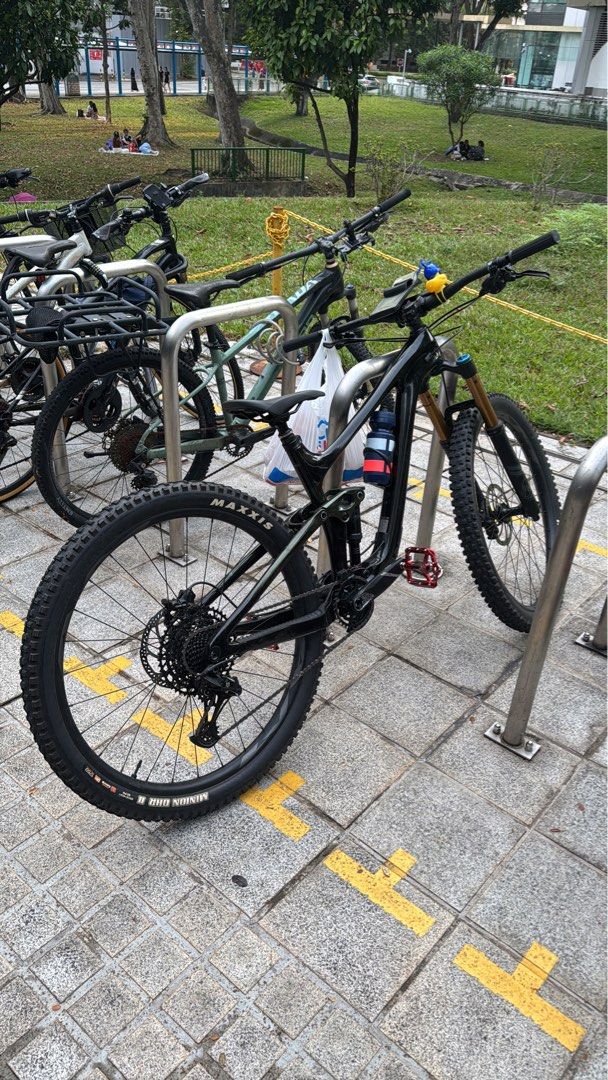 WTT/WTS Giant Reign Mountain Bike with fox 36, Sports Equipment ...
