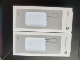 Xiaomi Power Bank 10000mAh with Integrated Cable, Mobile Phones ...