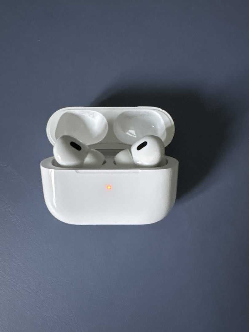 AirPods Pro gen 2 usb c (right side not working), Audio, Earphones on ...