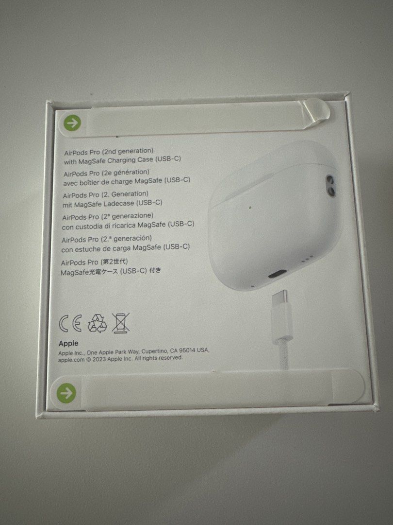 Apple AirPods Pro (2nd generation) with MagSafe Charging Case, Audio ...