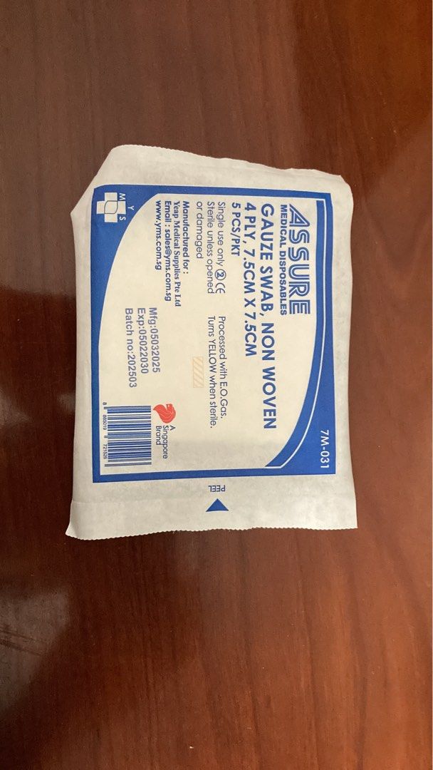 Assure Gauze Swab, Non Woven 4 Ply, Health & Nutrition, Medical ...
