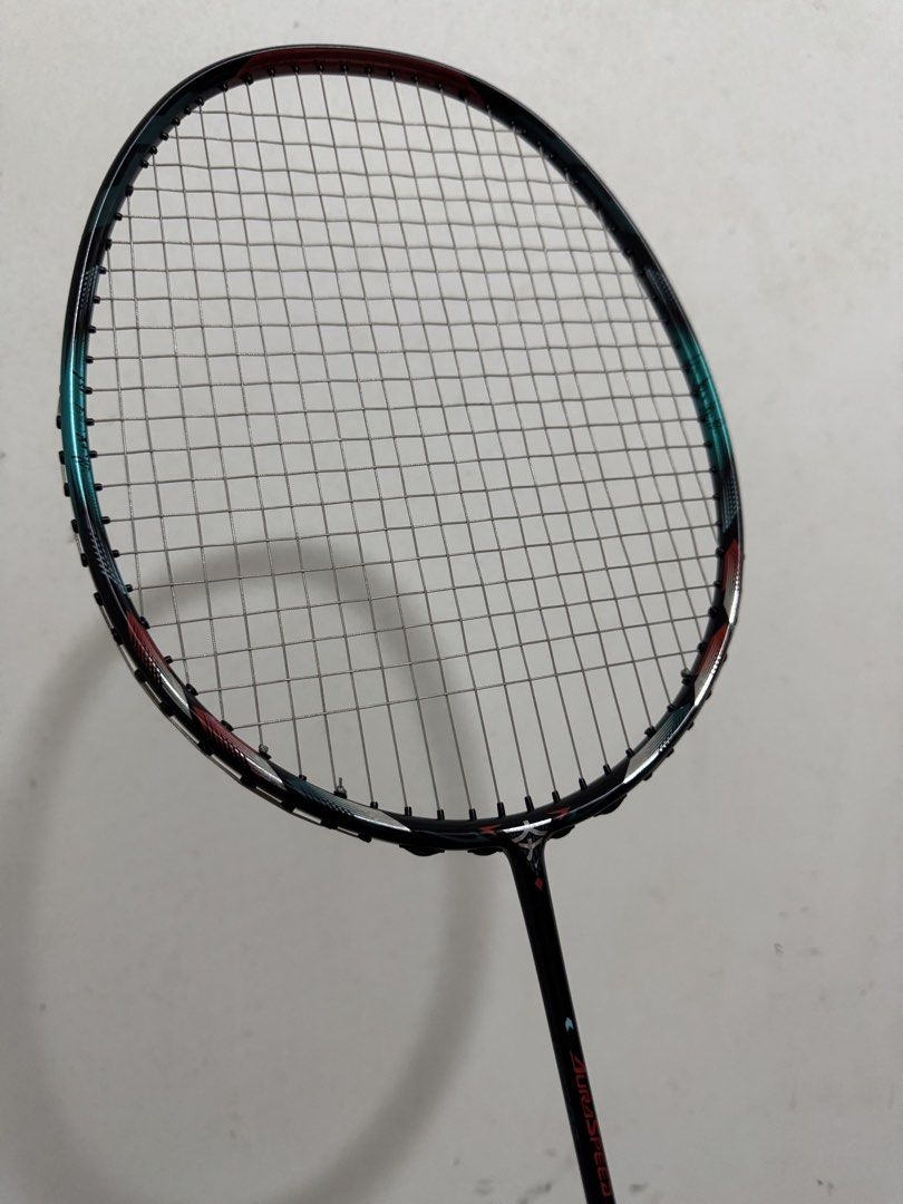 Auraspeed 夯(hang) badminton racket 4UG5, Sports Equipment, Sports ...