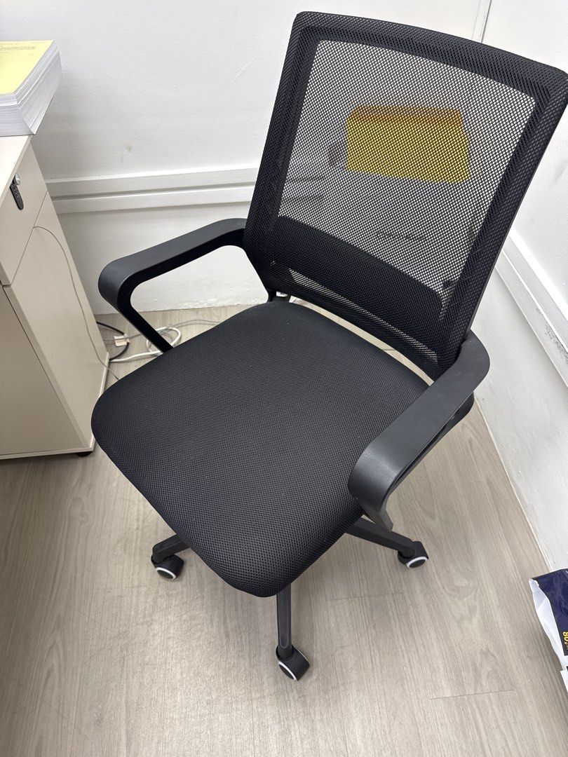 Black Mesh Office Chair, Furniture & Home Living, Furniture, Chairs on ...