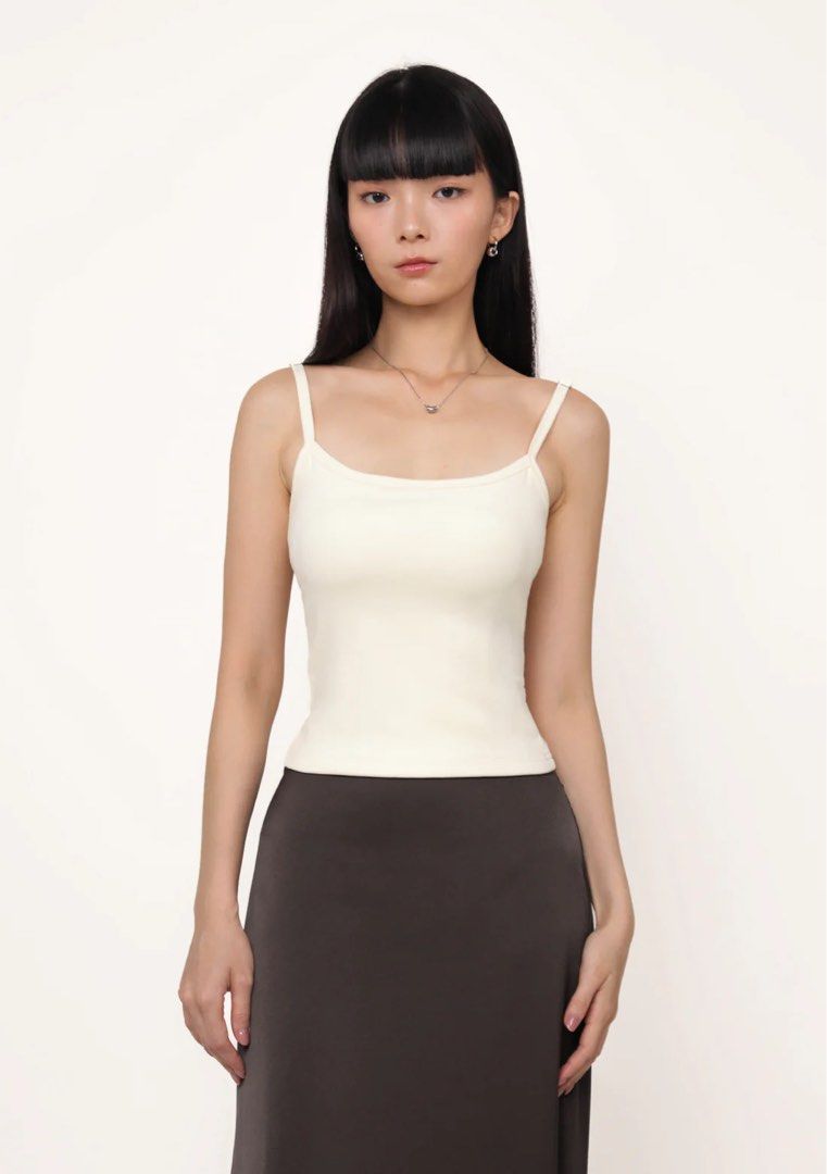 BNWT The Tinsel Rack Nala Basic Padded Top (Oat), Women's Fashion, Tops ...