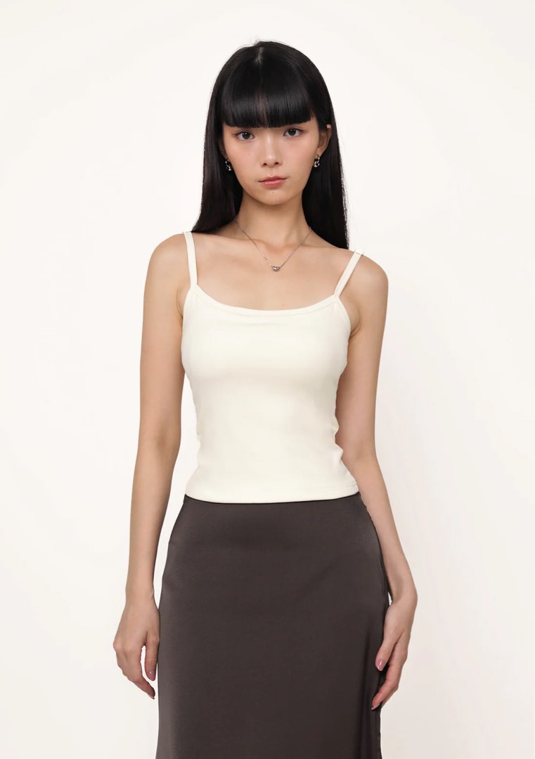 BNWT The Tinsel Rack Nala Basic Padded Top (Oat), Women's Fashion, Tops ...
