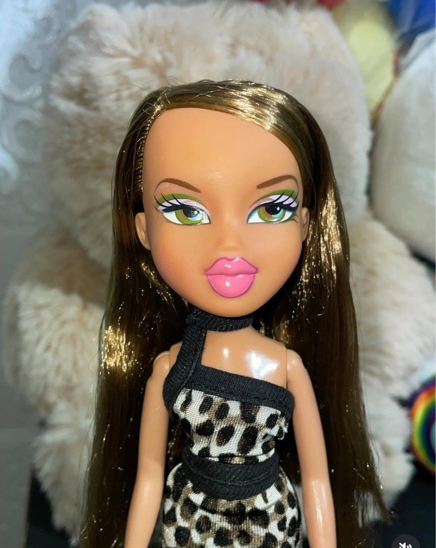 Bratz Dolls Fianna, Hobbies & Toys, Toys & Games on Carousell