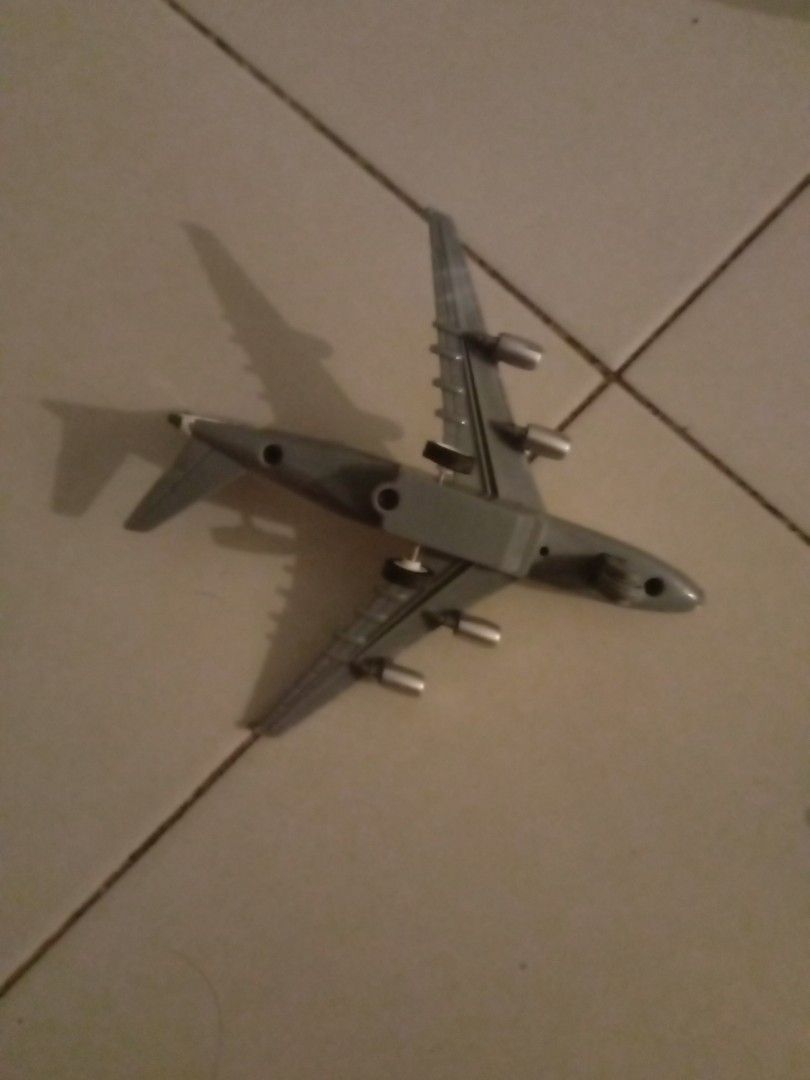 Diecast Model Airplane Toy, Hobbies & Toys, Toys & Games on Carousell