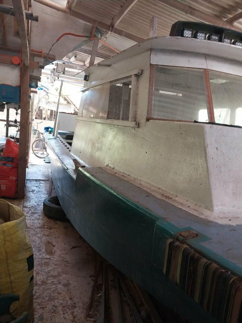 Fishing/Passenger boat, Special Vehicles, Boats and Aircrafts on Carousell