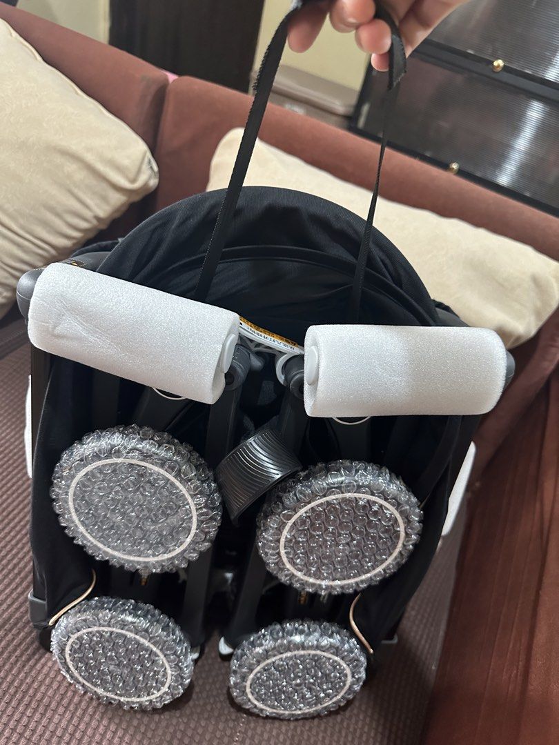 GB Pockit 3H Stroller, Babies & Kids, Going Out, Strollers on Carousell