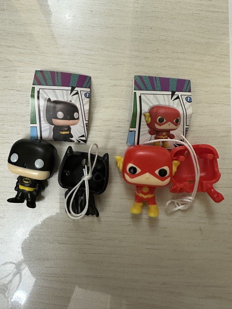 Kinder Joy DC Comics Funko Pop! Batman and The Flash Figures, Hobbies ...
