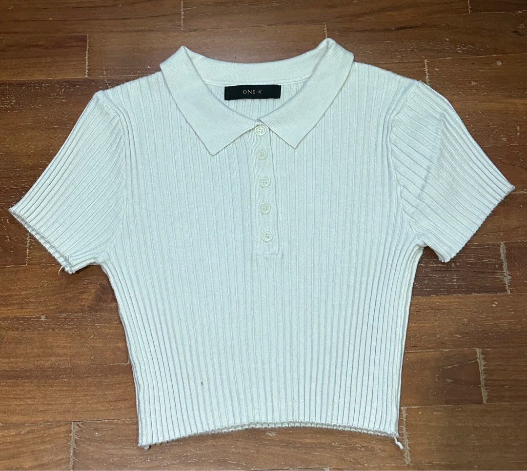 Knitted collared top, Women's Fashion, Tops, Blouses on Carousell