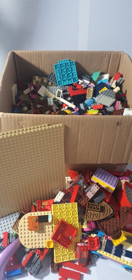 LEGO Bricks - Assorted Pieces and Baseplates, Hobbies & Toys, Toys ...