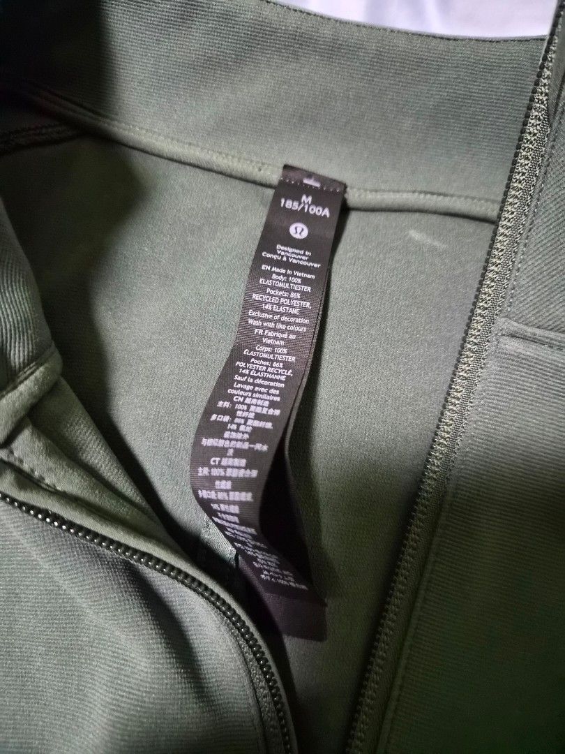 Lululemon Sojourn jacket, Men's Fashion, Coats, Jackets and Outerwear ...