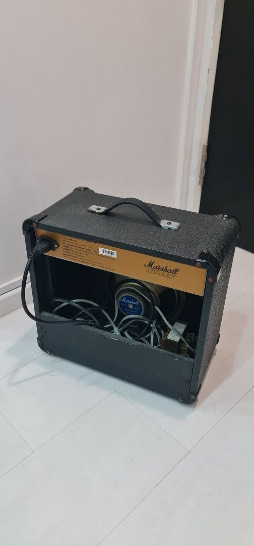 Marshall Guitar Amplifier, Hobbies & Toys, Musical Instruments on Carousell