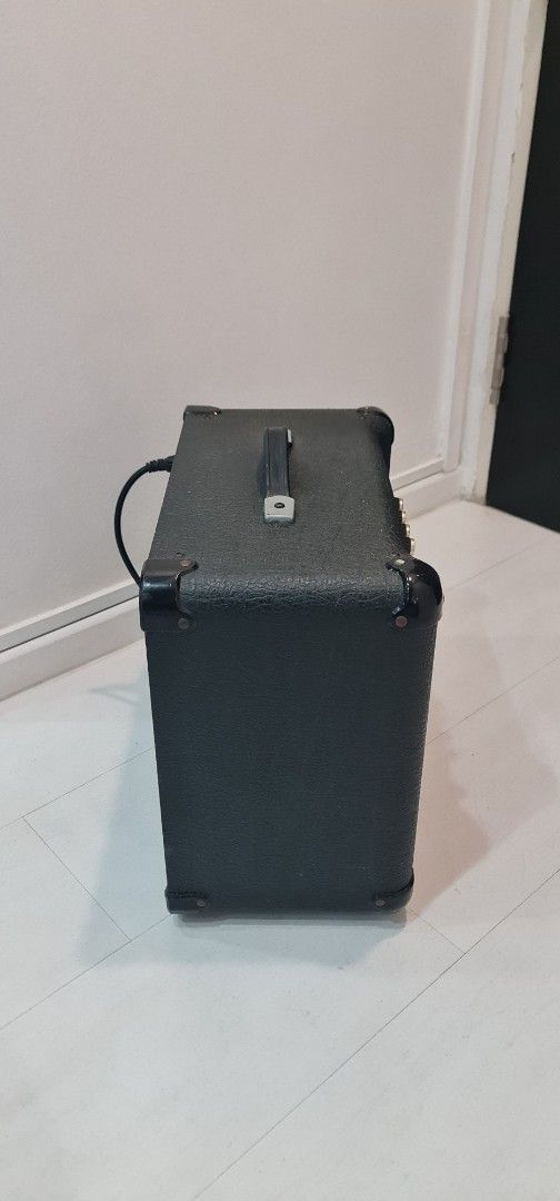 Marshall Guitar Amplifier, Hobbies & Toys, Musical Instruments on Carousell