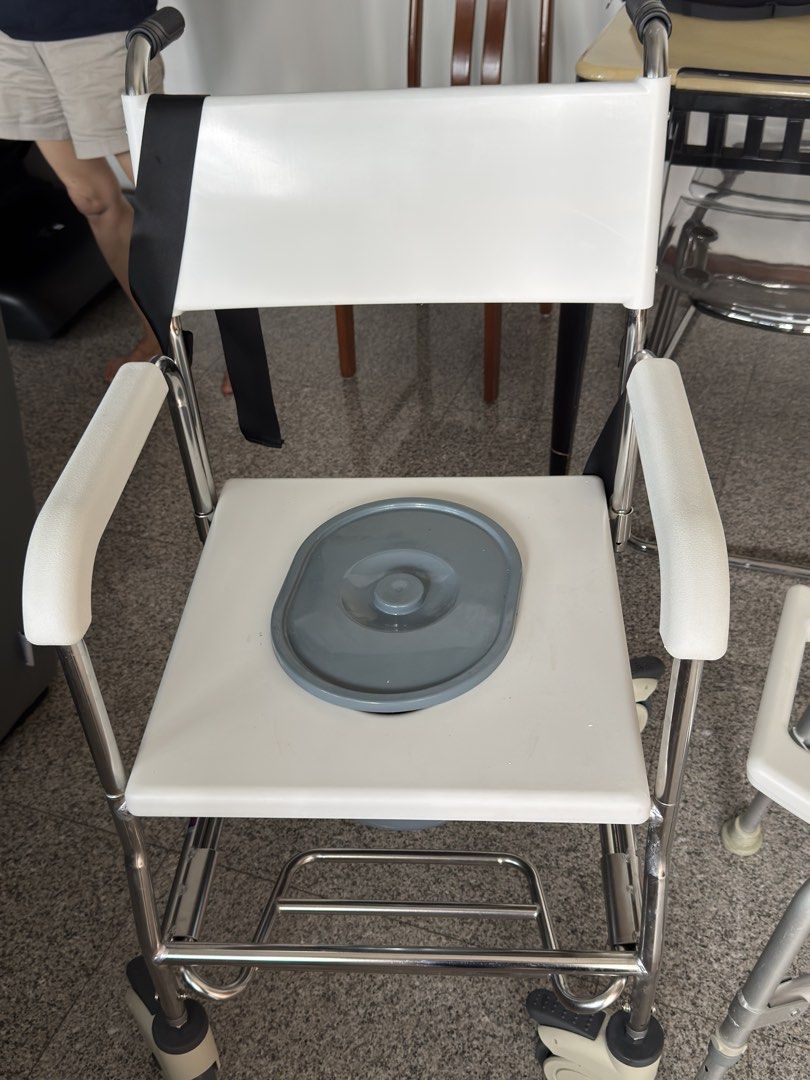 Mobile Commode Chair with Wheels, Health & Nutrition, Assistive ...
