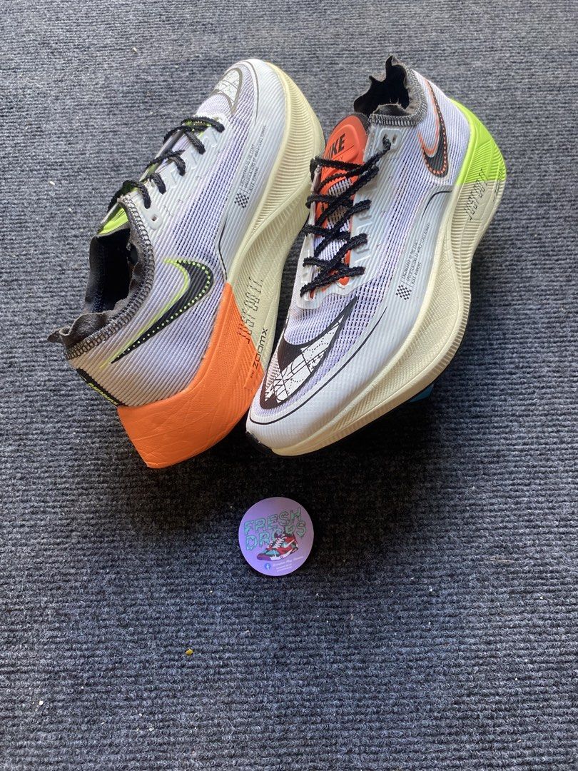 nike zoomX Vaporfly, Men's Fashion, Footwear, Sneakers on Carousell