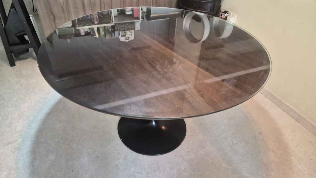 Round Tulip Dining Table with Glass Top, Furniture & Home Living ...