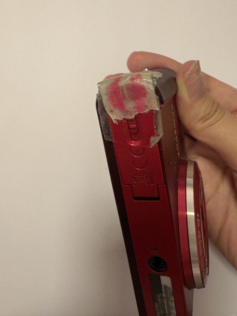 Samsung Digital Camera - Red ST200F, Photography, Cameras on Carousell