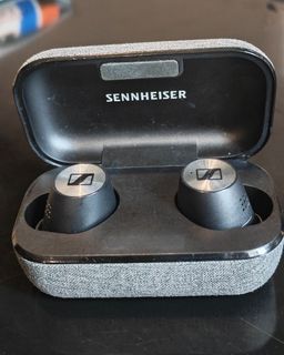 Razer Hammerhead Pro True Wireless Earbuds, Audio, Earphones on Carousell