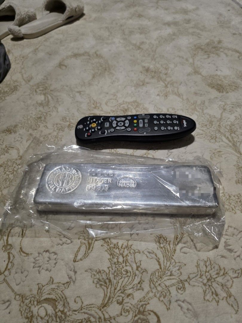Silver bar, Luxury, Accessories on Carousell