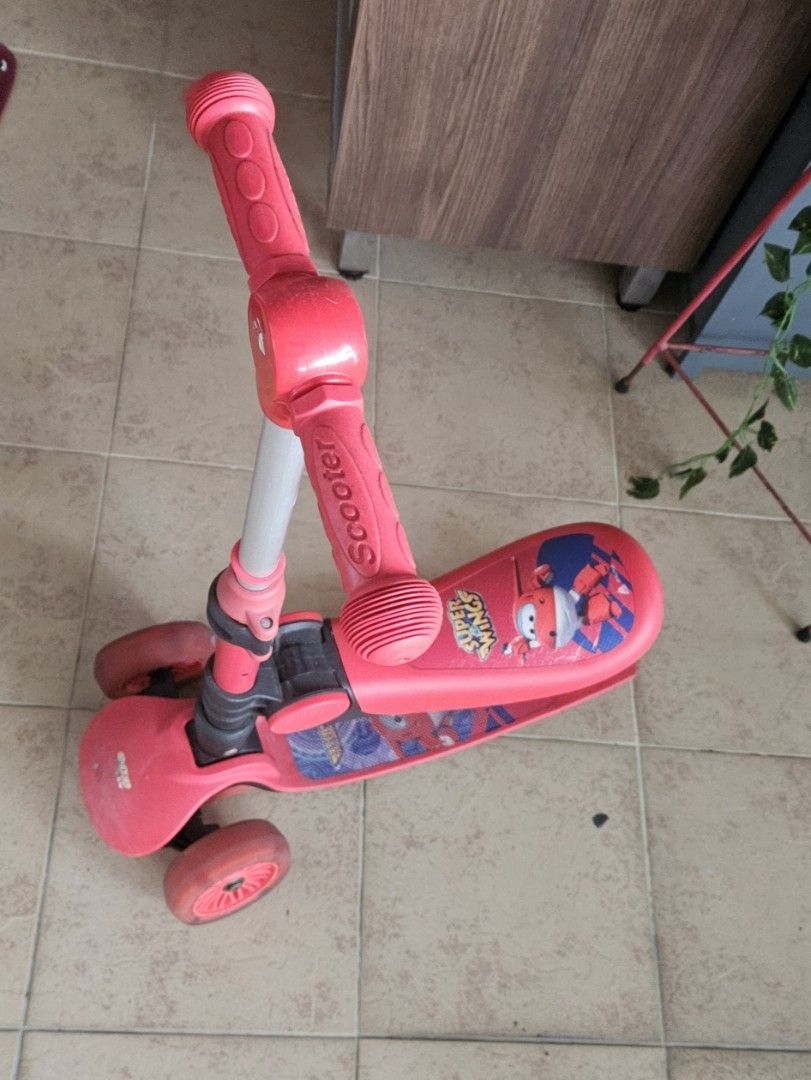 Super Wings Folding 3-Wheel Scooter for Kids, Sports Equipment, Sports ...