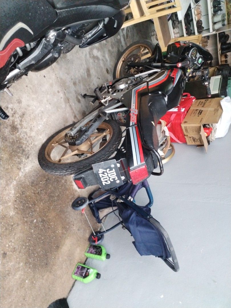 Suzuki Motorcycle - Black and Red, Motorbikes on Carousell