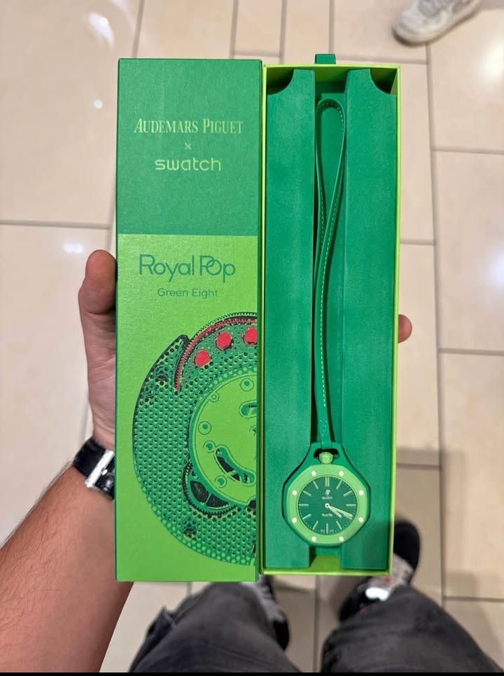 SWATCH x AUDEMARS PIGUET ROYAL POP – GREEN EIGHT, Luxury, Watches on ...