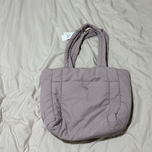 The Paper Bunny Tote Bag - Macaron, Women's Fashion, Bags & Wallets ...