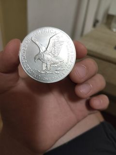 2011 American Silver Eagle Coin, Hobbies & Toys, Memorabilia ...