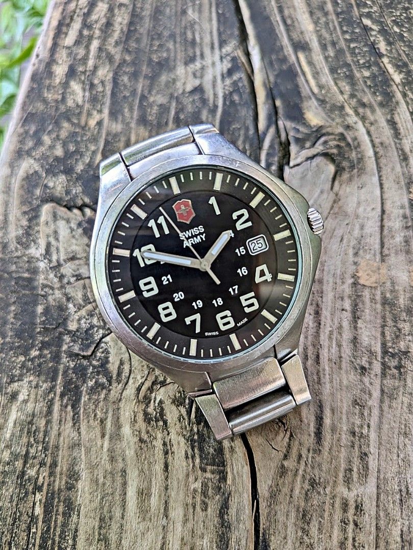 Victorinox Swiss Army Base Camp Quartz Watch Stainless Steel (Swiss ...