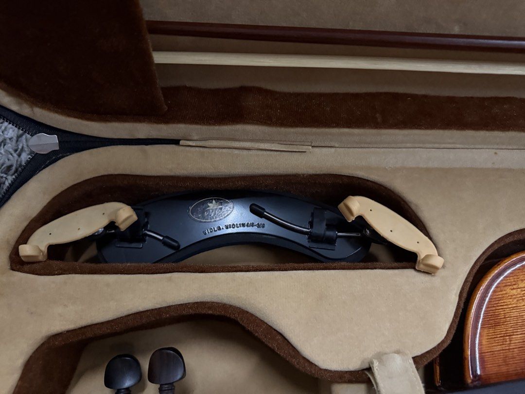 Voila violin 4/4-3/4, Hobbies & Toys, Musical Instruments on Carousell