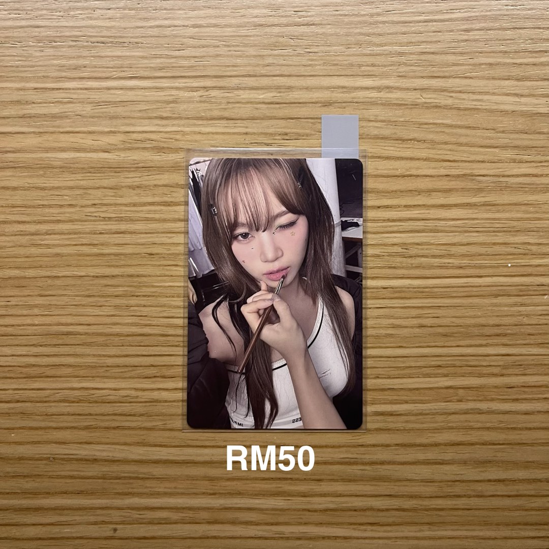 WTS LE SSERAFIM CHAEWON COMPACT OFFICIAL PC PHOTOCARD ALBUM, Hobbies ...