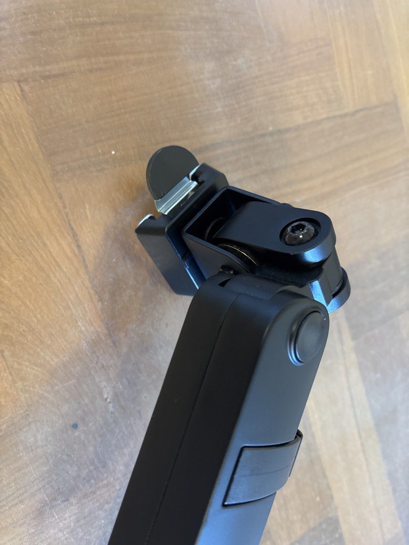 Black Monitor Arm with USB Hub, Computers & Tech, Parts & Accessories ...