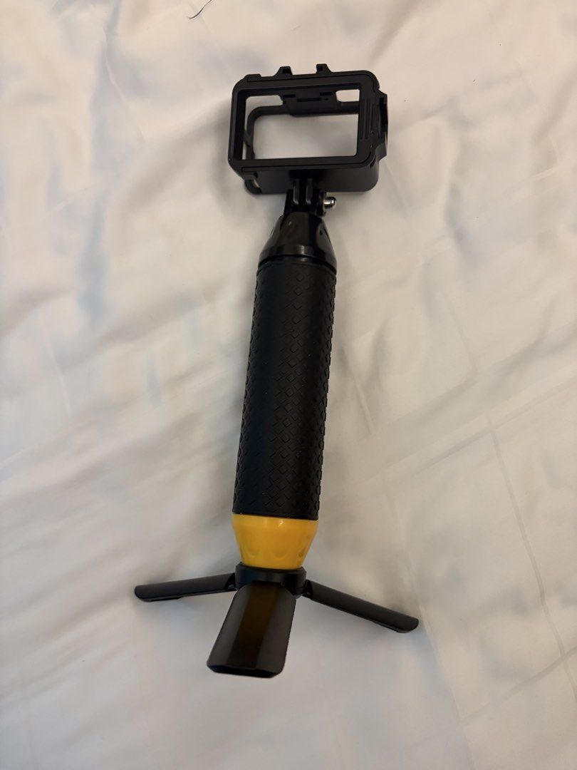 GoPro Hand Grip with Tripod Mount and Frame, Photography, Photography ...