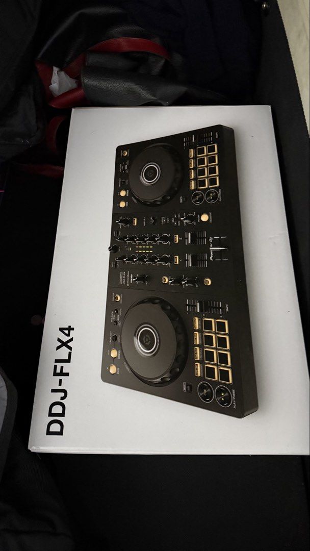 Pioneer DDJ-FLX4 DJ Controller with Case, Hobbies & Toys, Musical ...
