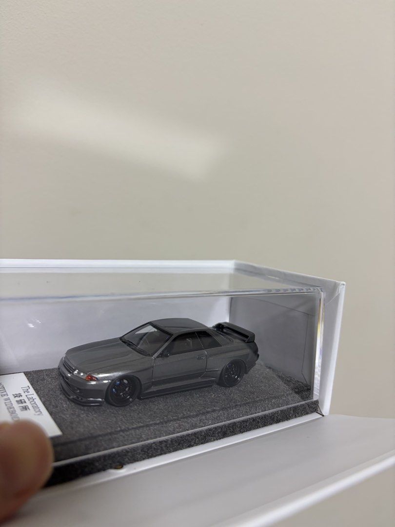 1/64 Laboratory R32 GTR V1 Active Garage, Hobbies & Toys, Toys & Games ...