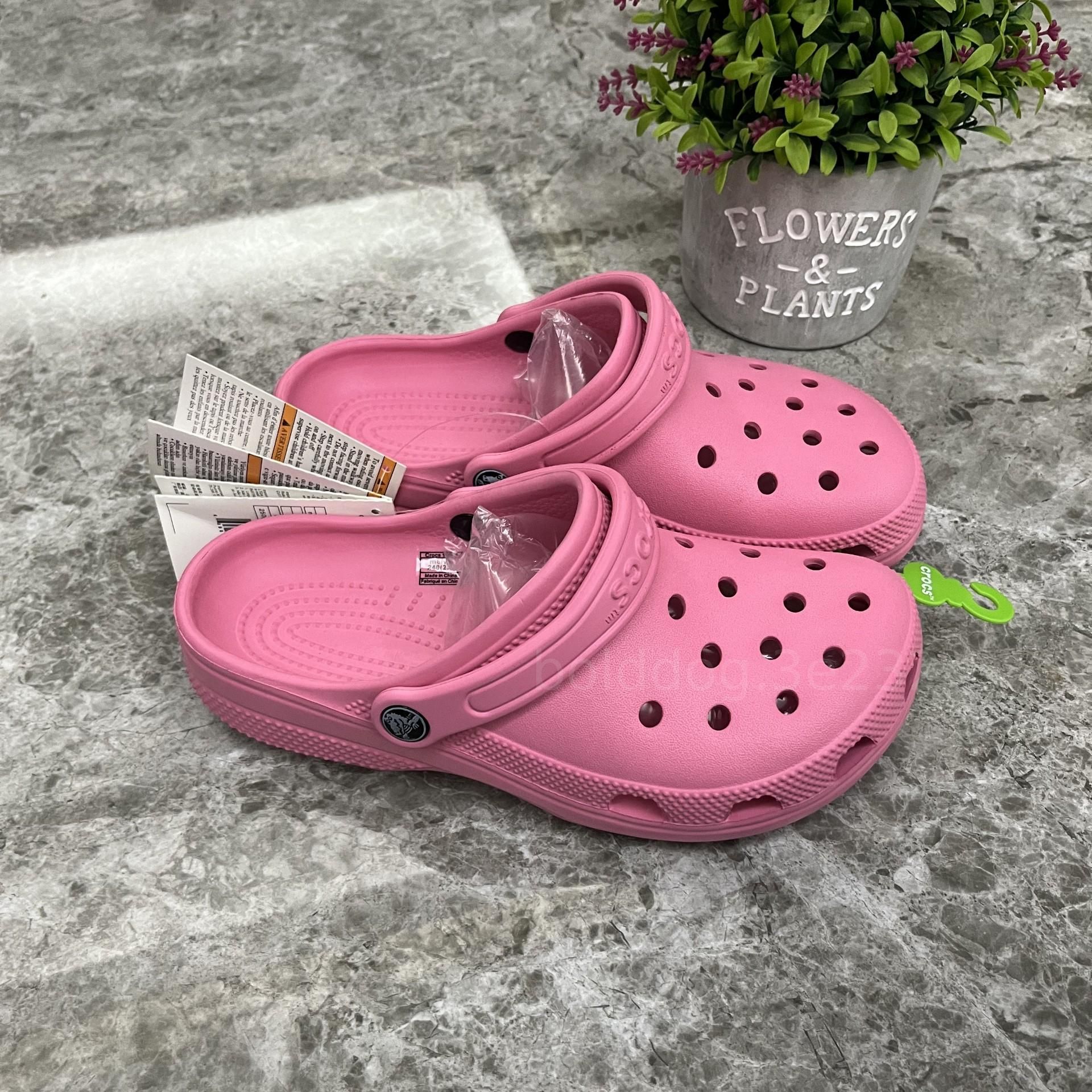 卡骆驰Crocs洞洞鞋 經典款 楊冪同款 情侶款 男女通用 戶外涼鞋, 女裝, 鞋, 拖鞋 - Carousell