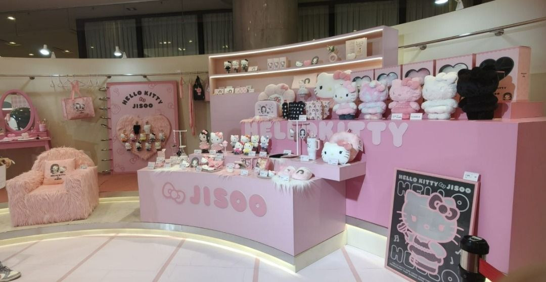 ⭐現貨⭐Hello Kitty x Jisoo 保溫杯⭐ Blackpink ⭐ Jisoo聯名 ⭐, 興趣及遊戲, 收藏品及紀念品, 明星 ...