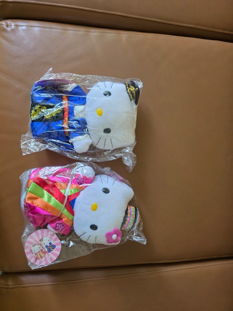 Sanrio Hello Kitty Korean Wedding Plush Toys (Set of 2), Hobbies & Toys ...