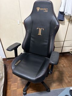 Secretlab Batman Edition Gaming Chair, Furniture & Home Living ...